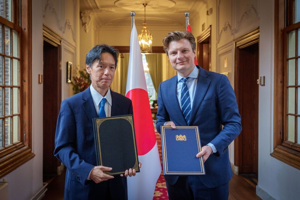 Signing Ceremony of the Japan-Netherlands Acquisition and Cross ...
